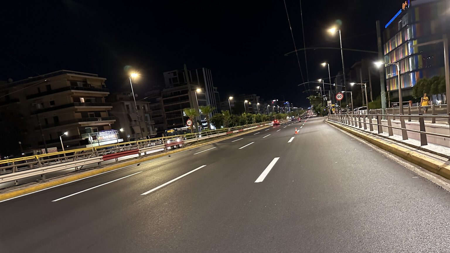 Πρωτοποριακές διαγραμμίσεις αποκτούν ακόμη δύο Λεωφόροι στην Αττική ...